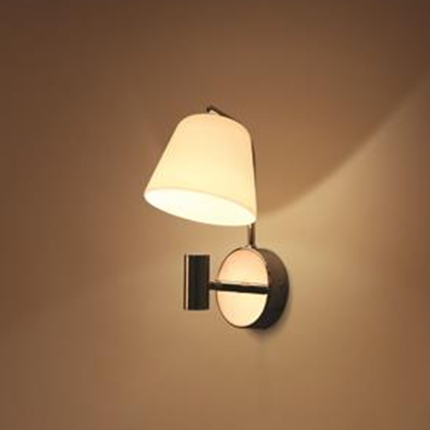 Give the best aesthetics with Philips Picture & Mirror Lights